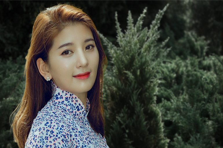 How to Photoshop Someone into A Picture? | Ehab Photography